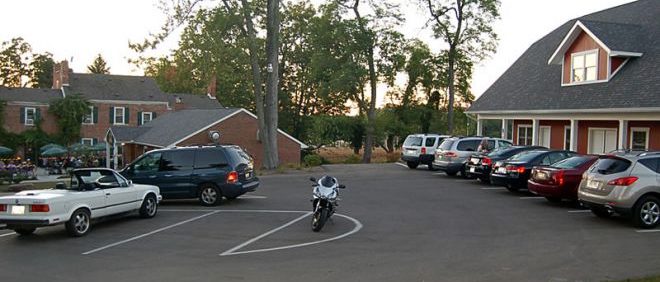 Grounds Tour – Simon Kenton Inn